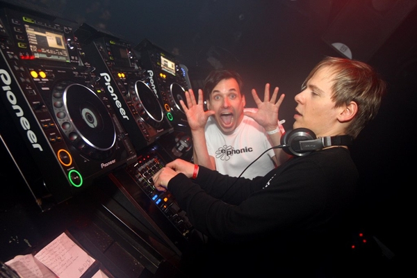 Kyau & Albert - Another Time (videoclip nou)
