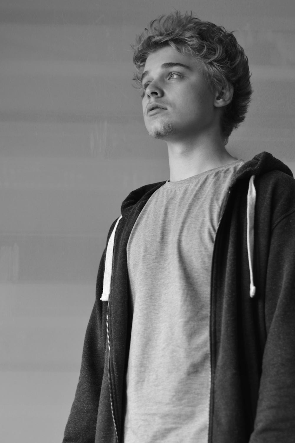 Adrian Aron - Stand (single nou)