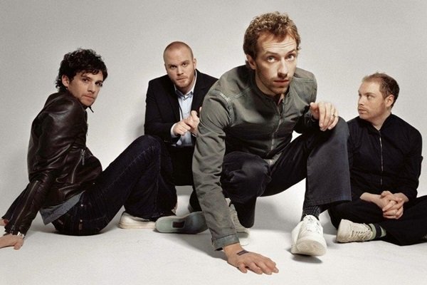 Coldplay - True Love (videoclip)