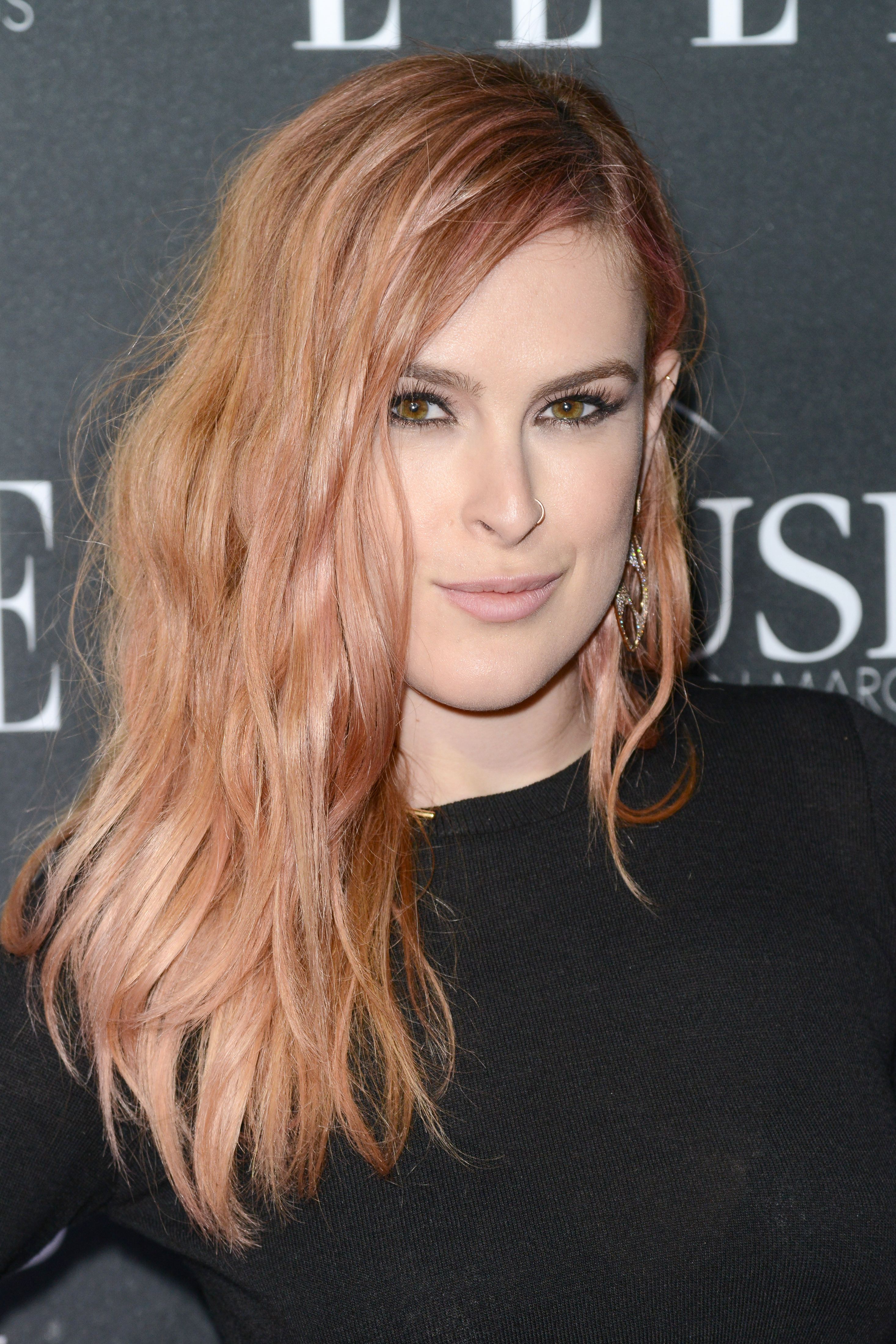 13 vedete care s-au vopsit roz in ultima vreme (galerie foto)