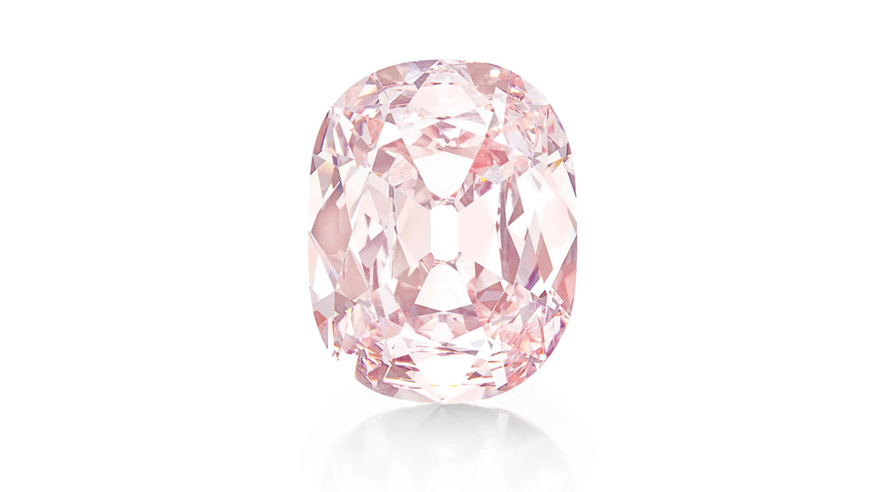 Cele mai scumpe bijuterii vandute in istorie. Steaua Roz este cea mai ...