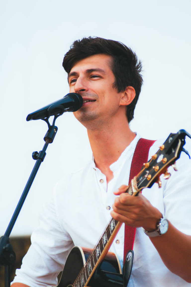 Alex Stefanescu: “Viata e frumoasa din perspectiva mea de nano-vedeta ...