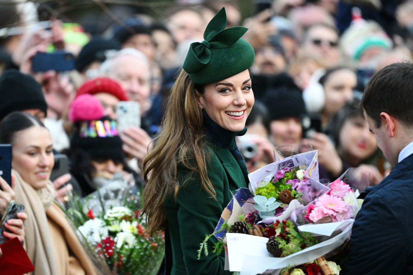 Kate Middleton a fost ovationata la iesirea din biserica dupa slujba de ...